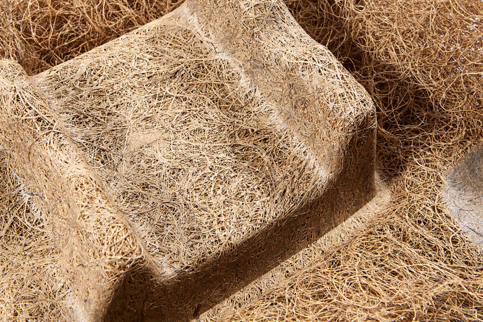 MATERIAL: Cocoform.