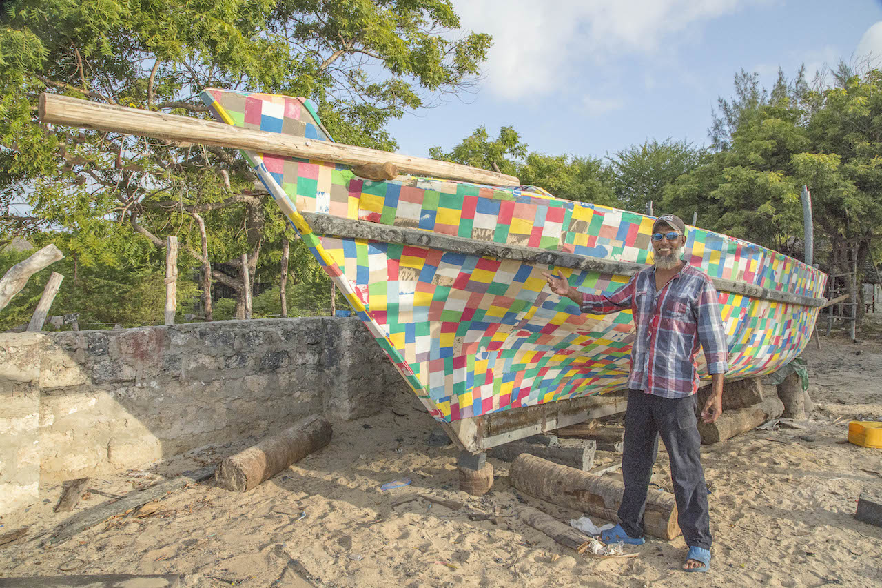 CIRCULAR ECONOMY: The Flipflopi Project.