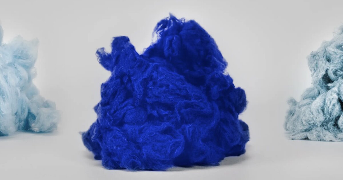 CIRCULAR FASHION: High-Quality Recycled Fiber.