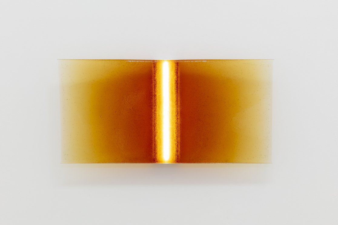 RÍCINO: Lamps Made Of Wood-Derived Castor Oil Resin.
